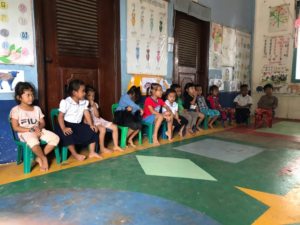 teaching at NGO Siem Reap | Global Nomadic